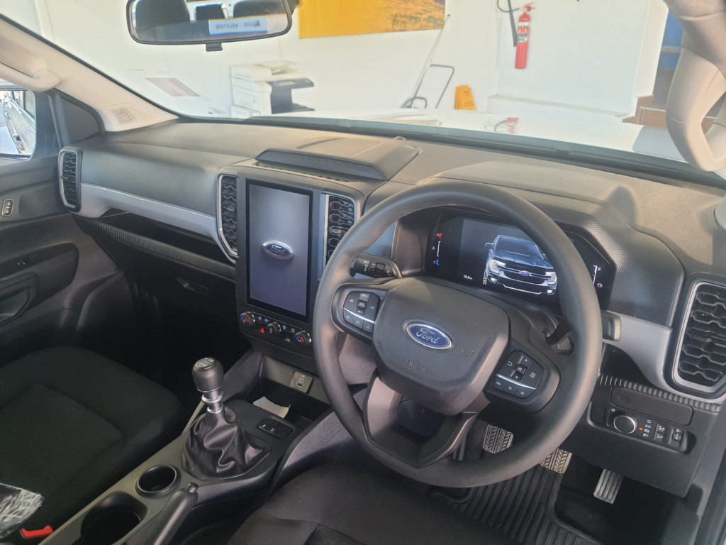 USED 2025 Ford Ranger Ranger 2.0 Double CAB XL 4x2 HR 6MT for sale in ...