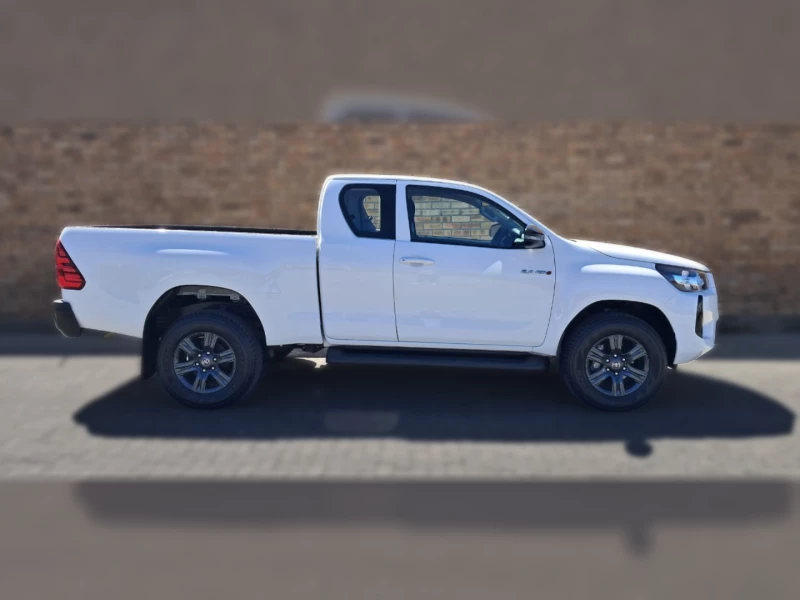 2025 Toyota Hilux Xc 24 Gd6 Rb Rai 6mt For Sale in Cradock | Super ...